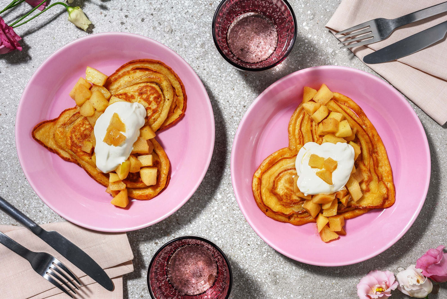Pancakes pommes-bananes pour duo amoureux Recette | HelloFresh