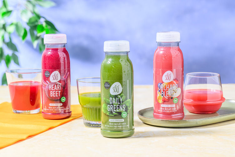 Juice Bundle | Orchard Blend & Daily Greens & Heartbeet Recipe | HelloFresh