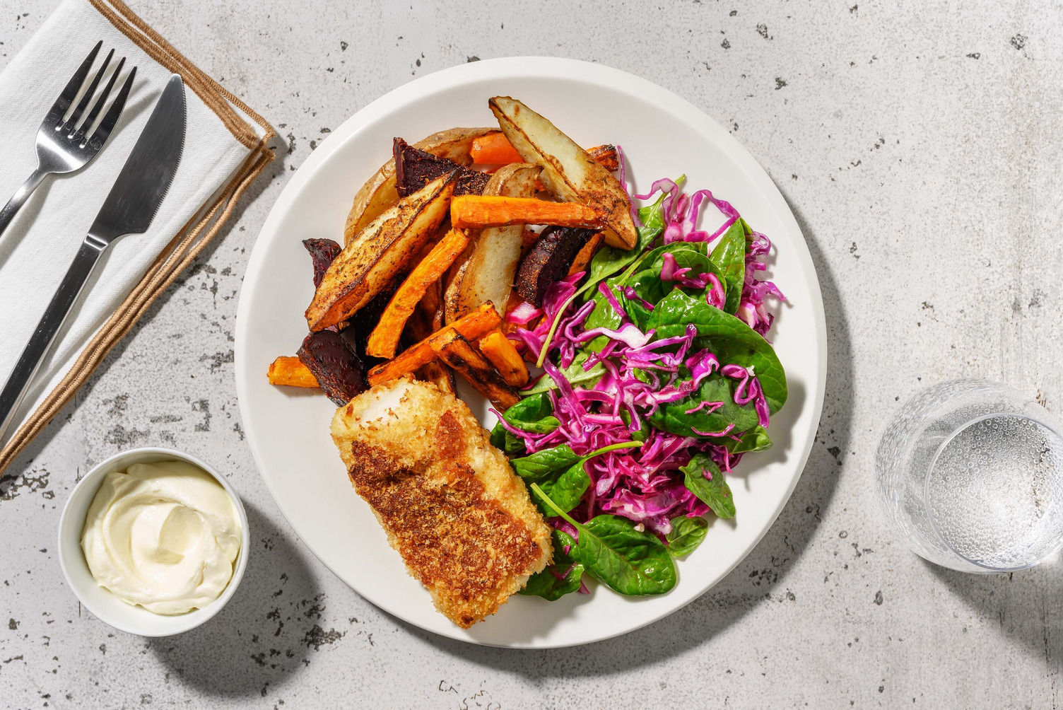 BBQ-panerad sej och regnbågspommes Recept | HelloFresh