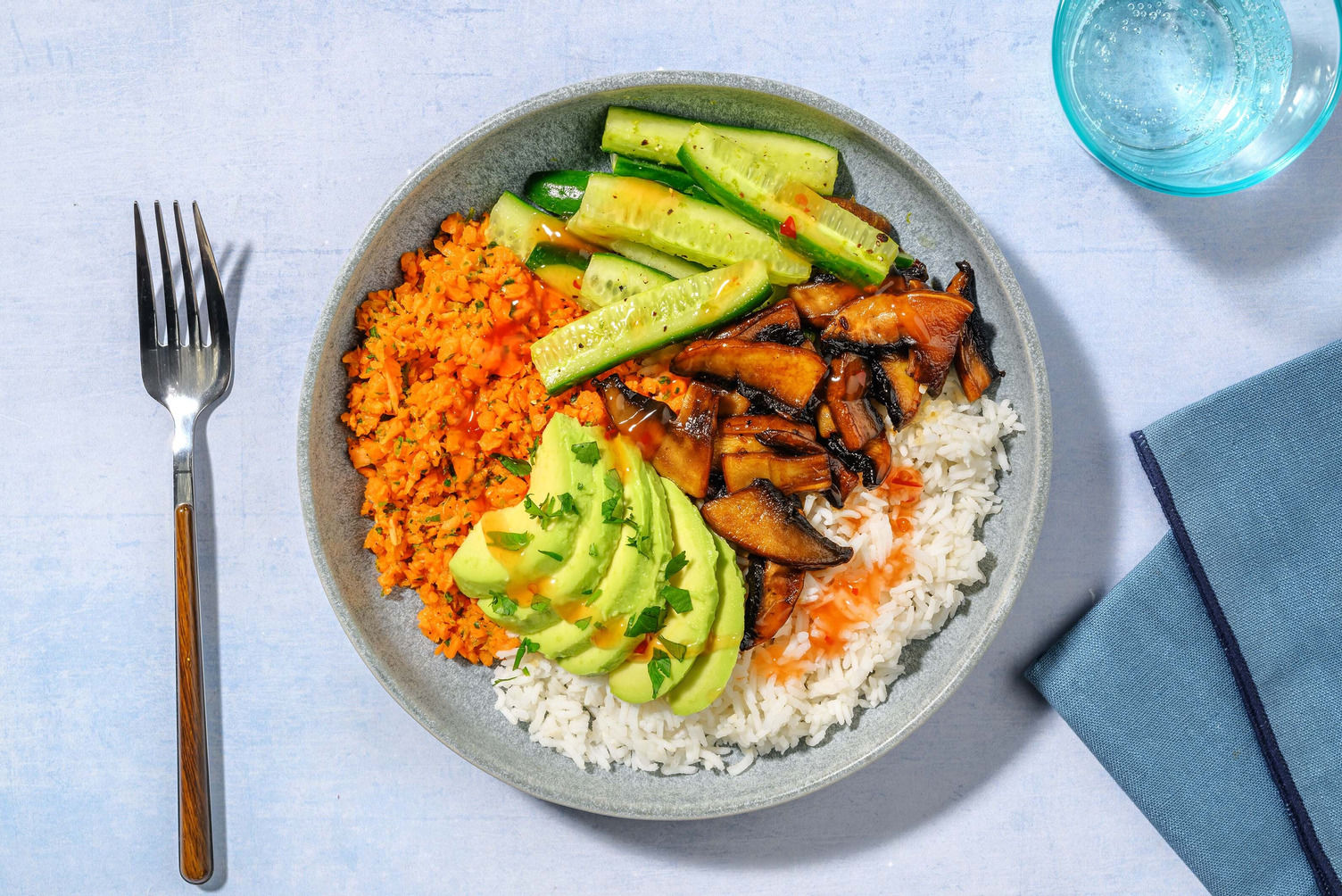 Vegan Poké Bowl mit Portobello & Avocado Rezept | HelloFresh