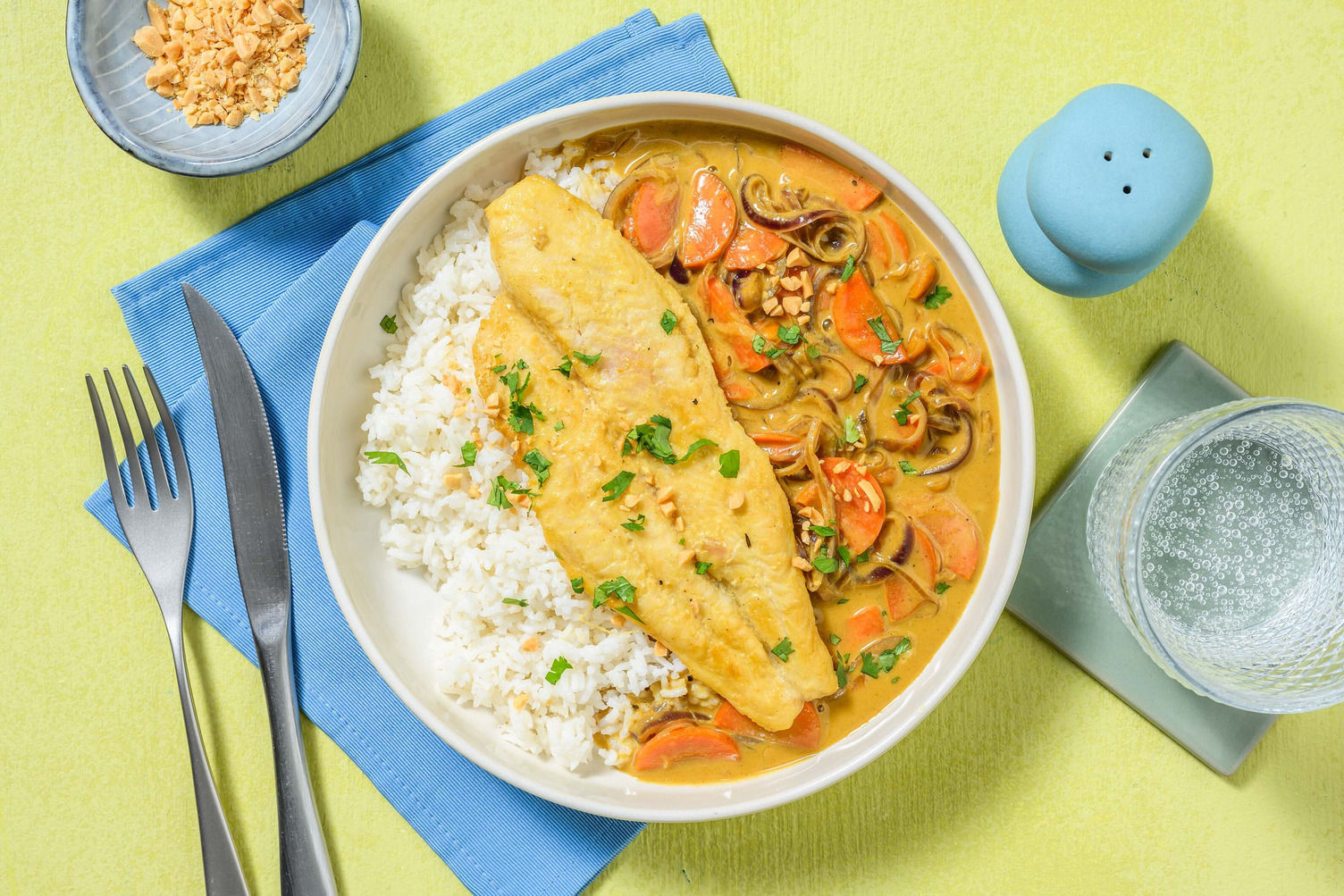 Hajmal i satay- och currysås Recept | HelloFresh