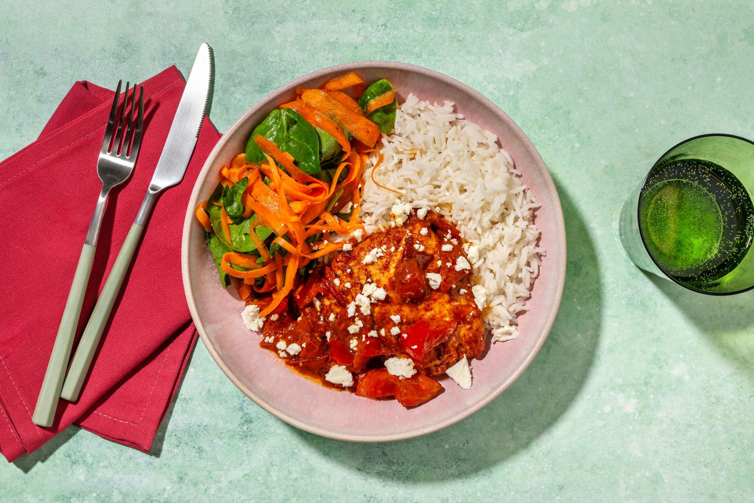 Krydret kylling og tomatsauce | HelloFresh