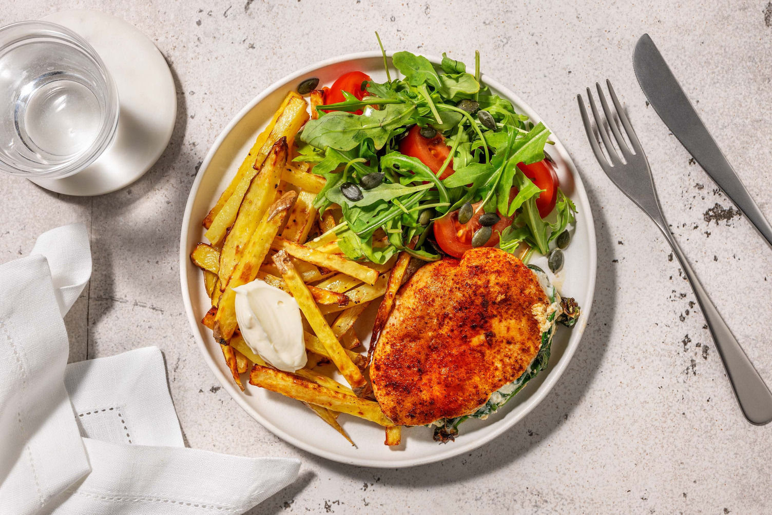 Ricotta- og spinatfyldt kylling | HelloFresh