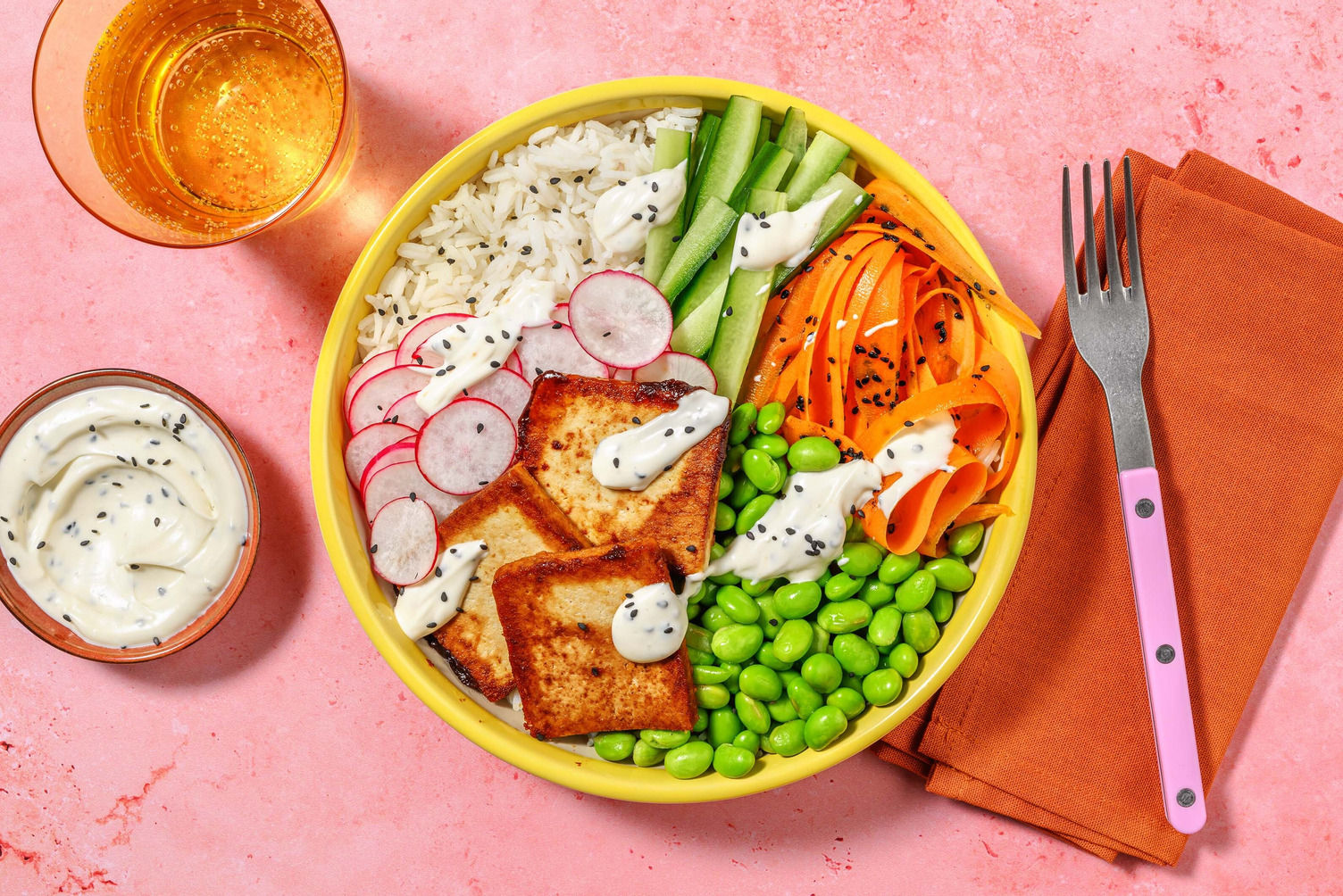 Pokè di riso Jasmine, salmone ed edamame | HelloFresh