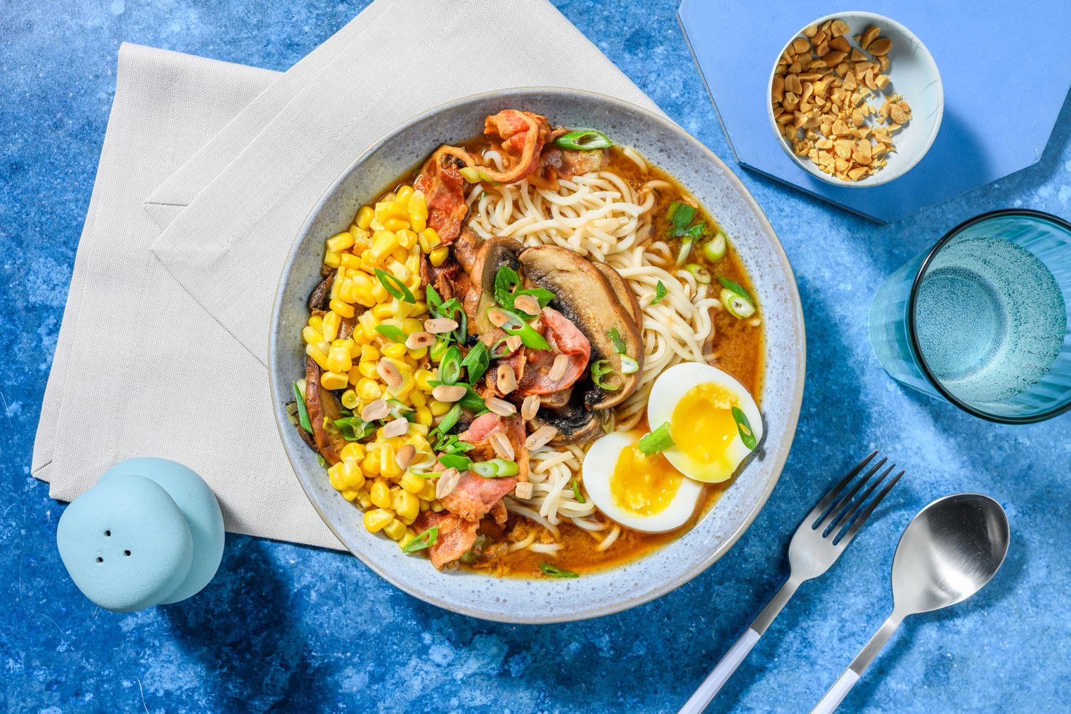 Miso ramen express au porc & soja Recette | HelloFresh