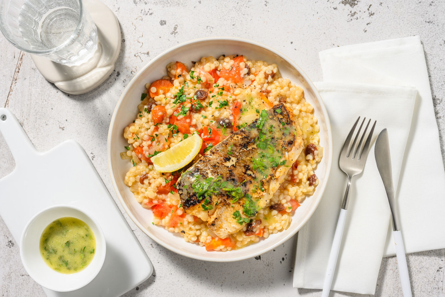 Filet de merlu & sauce au beurre persillé Recette | HelloFresh