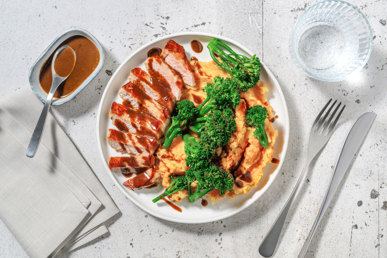Porc fondant & son jus de viande Recette | HelloFresh