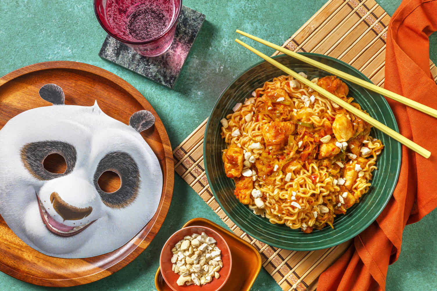Les Nouilles Secrètes Au Poulet De M Ping Recette Hellofresh 