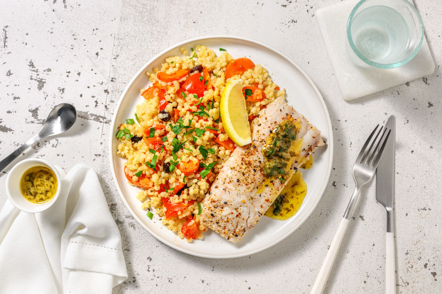 Filet de merlu & sauce au beurre persillé Recette | HelloFresh