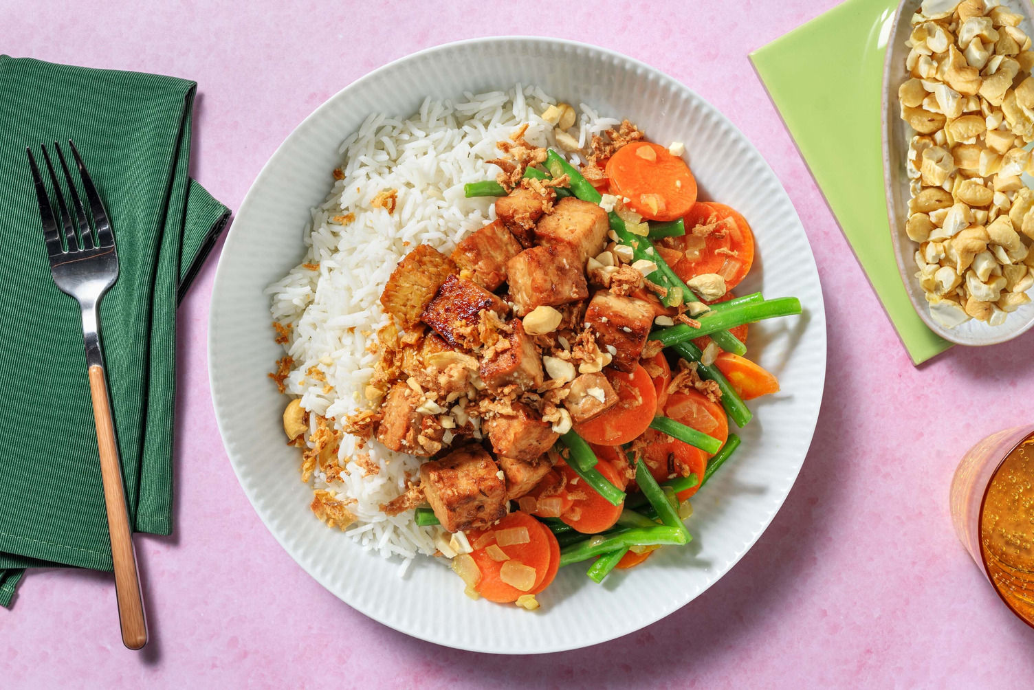 Tempeh in zoete sojasaus met rijst Recept | HelloFresh