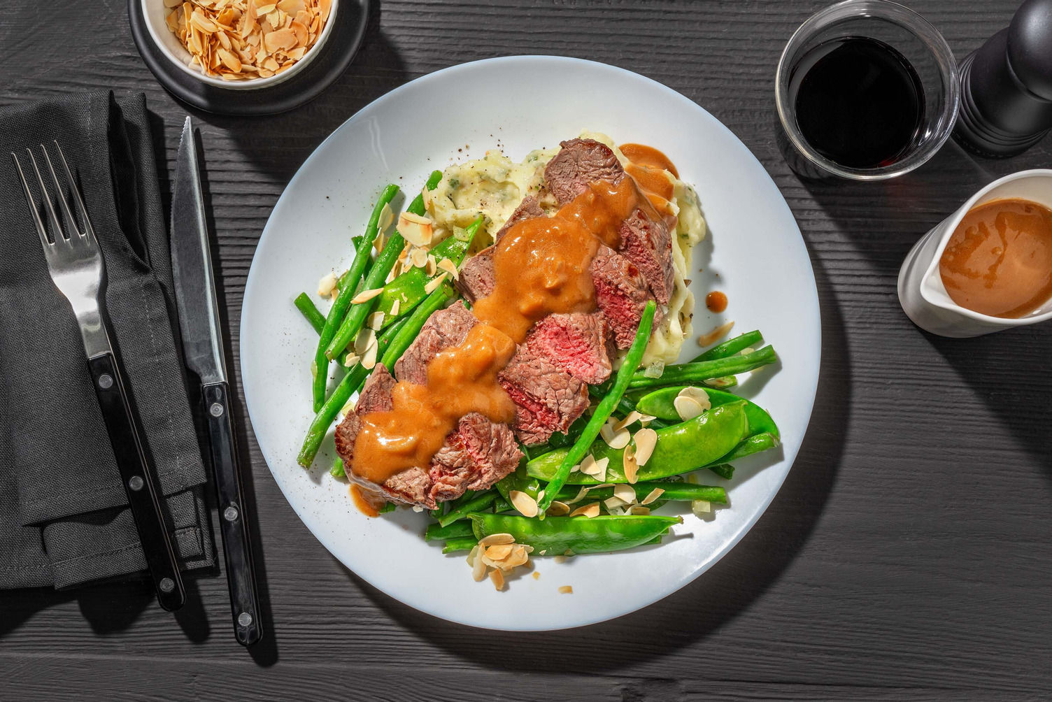 Steak et jus de veau parfumé à la truffe Recette | HelloFresh