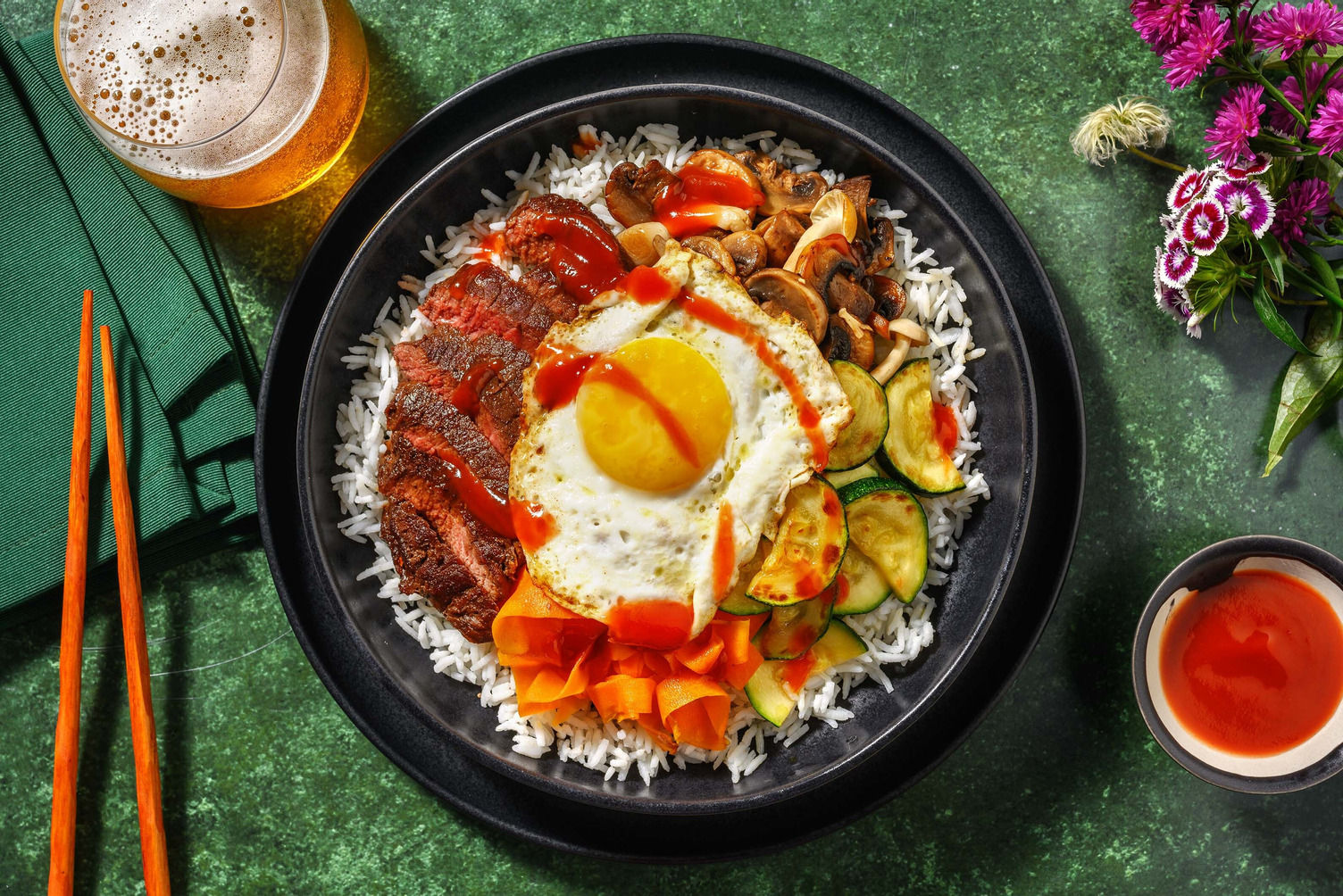 Bibimbap gourmand et steak Recette | HelloFresh