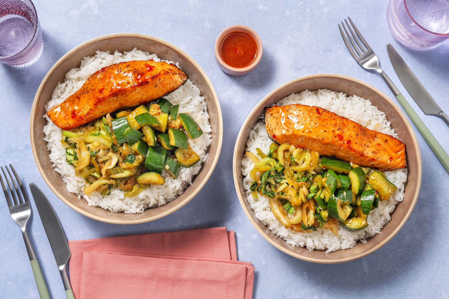 Sweet Chilli Salmon Fillet Rice Bowl Recipe | HelloFresh