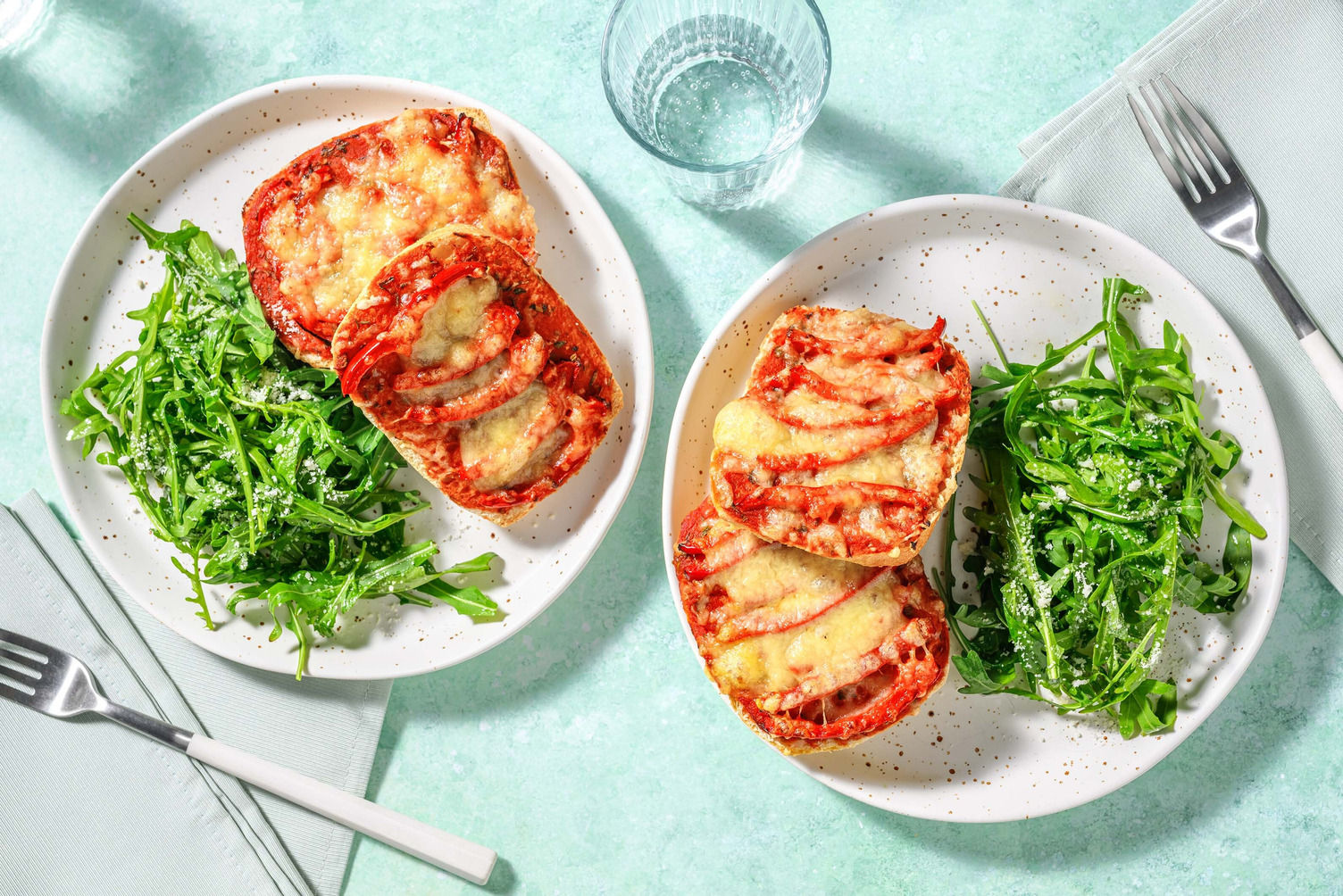Roasted Pepper Mini Pizza Lunch Bundle Recipe | HelloFresh