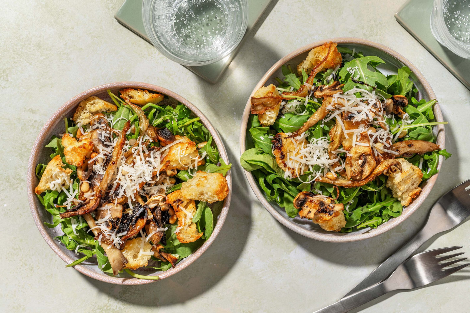 Tre Funghi and Arugula Salad Recipe | HelloFresh