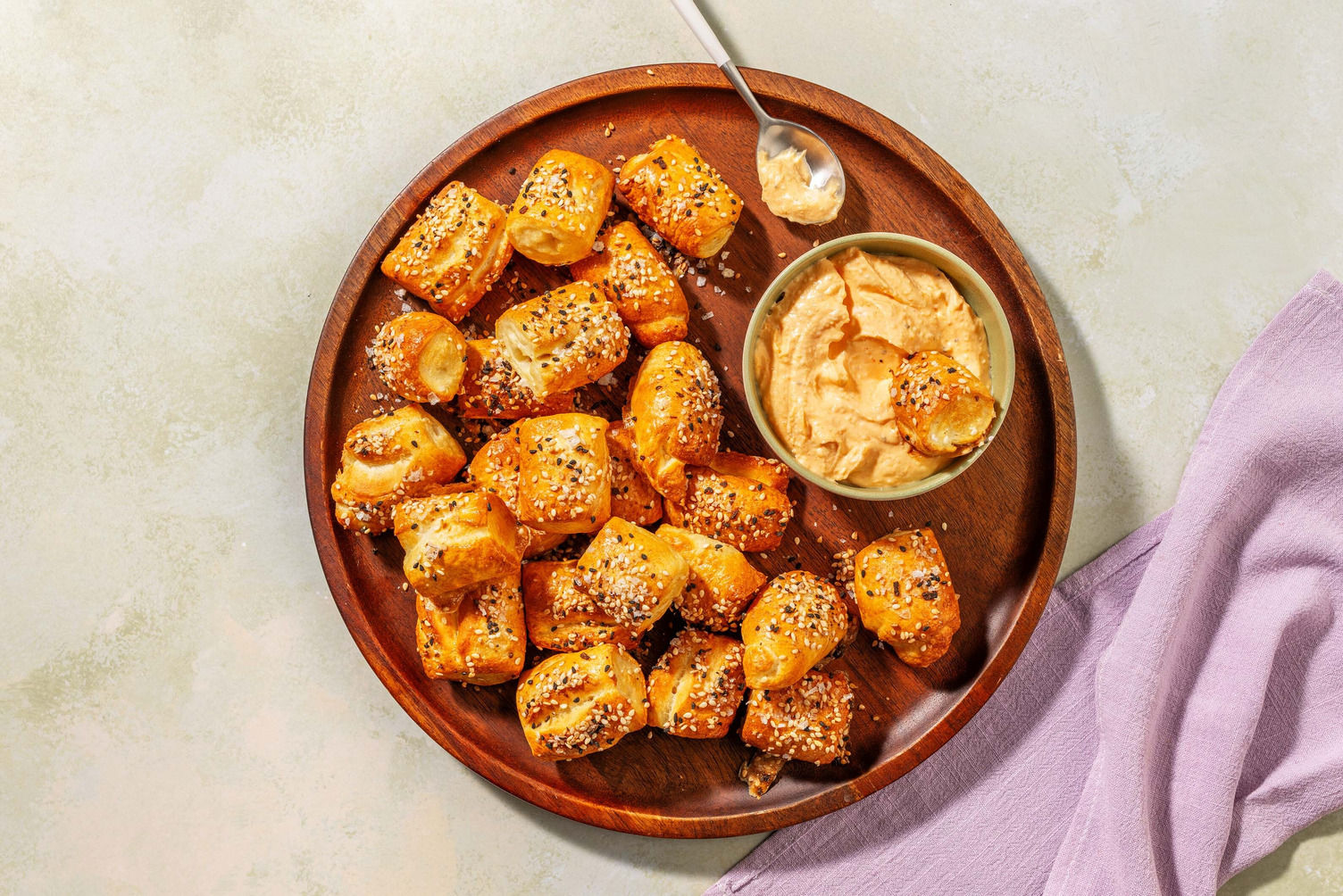 Sesame Pretzel Bites Recipe | HelloFresh