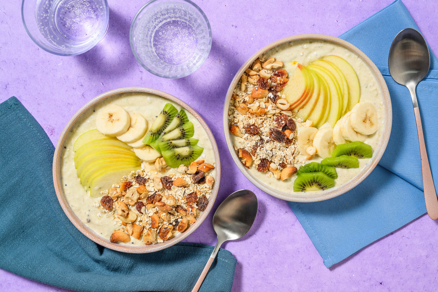 Smoothie bowl : Muesli, yaourt & fruits Recette | HelloFresh
