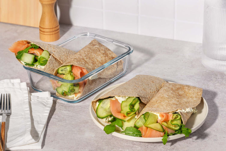 Wrap with smoked salmon and herb cream cheese | HelloFresh
