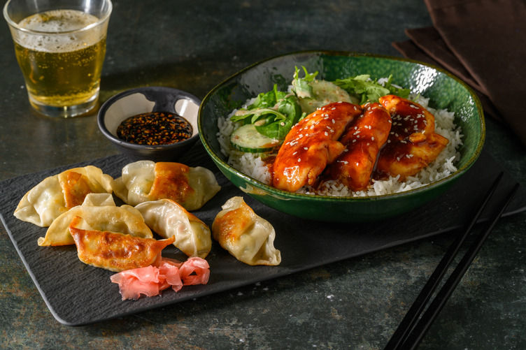 Teriyaki Chicken & Vegetable Gyoza Bento Recipe | HelloFresh