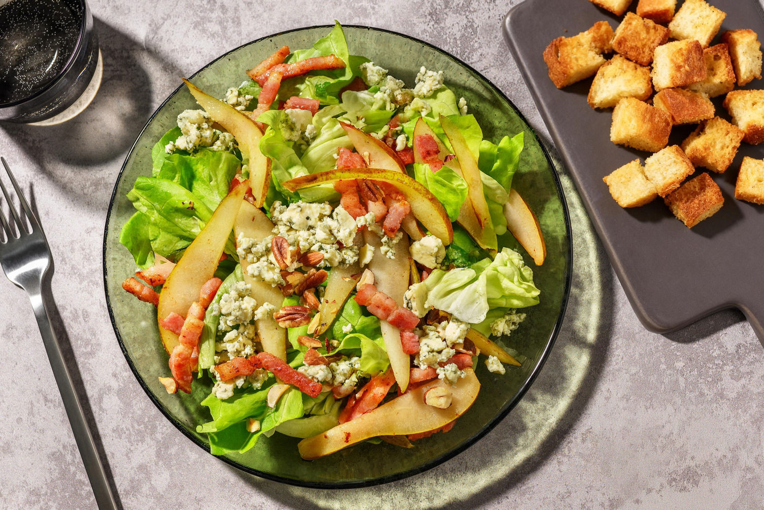 Bacon, Pear, Blue Cheese & Pecan Side Salad Recipe | HelloFresh