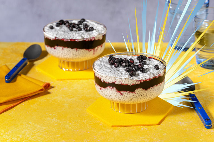 Glow-Up blueberry chia pudding with freezedried blueberries | HelloFresh