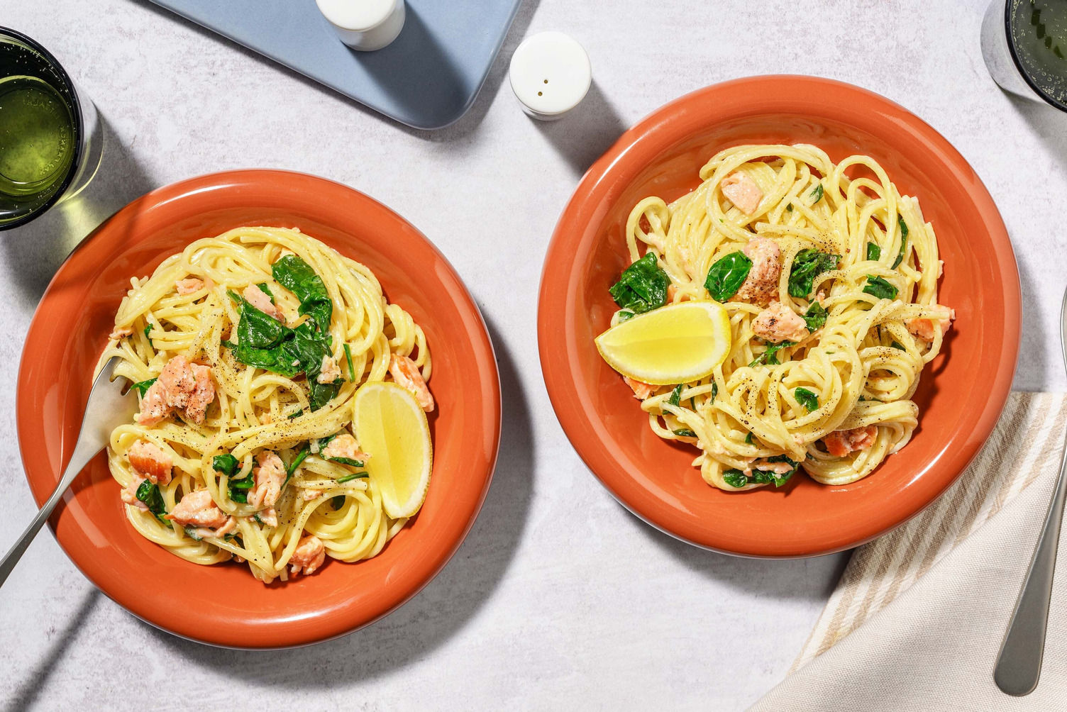 Spaghetti frais au saumon fumé Recette | HelloFresh