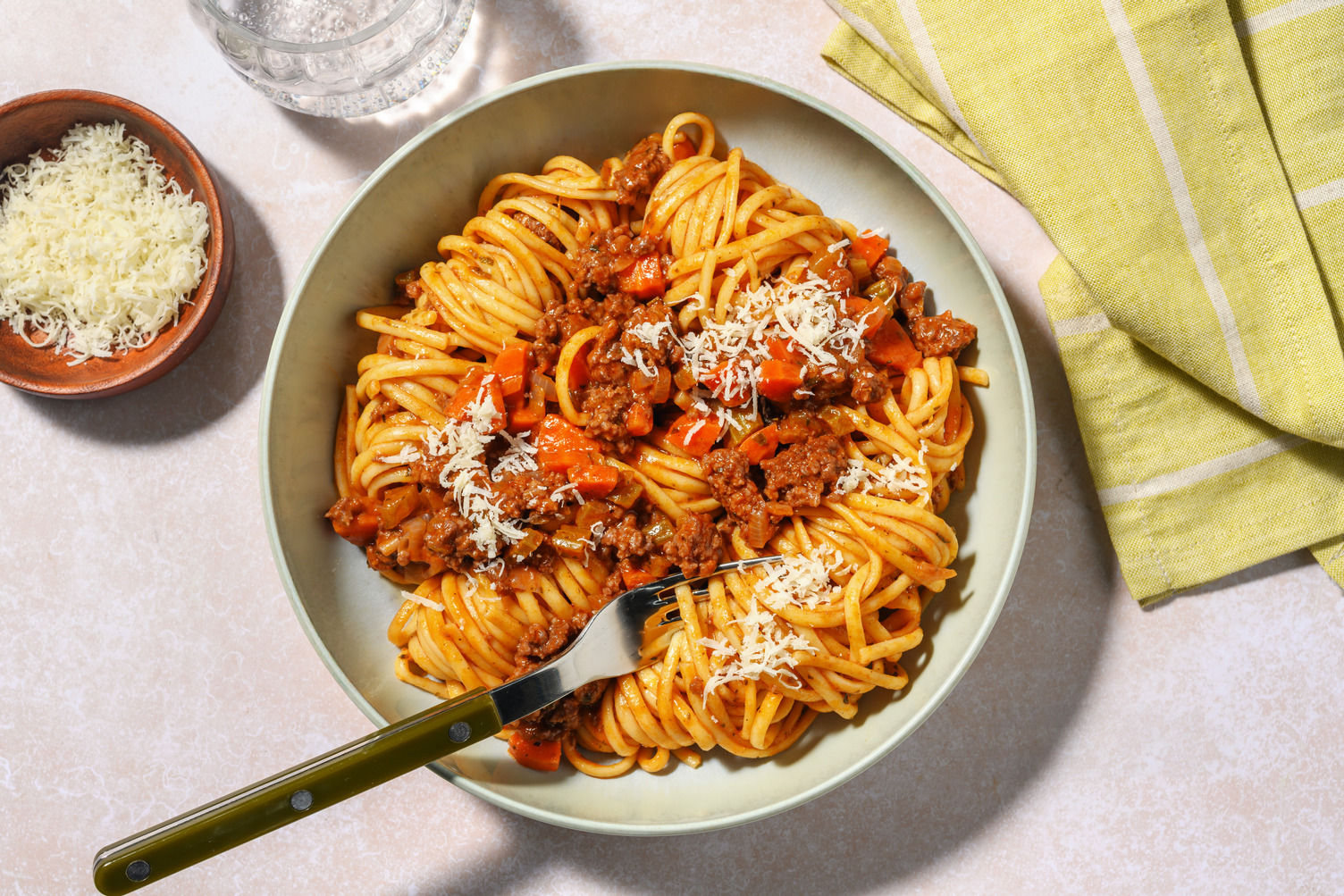 Rich Plant-Based Mince Ragu & Red Wine Presto Pasta Recipe | HelloFresh