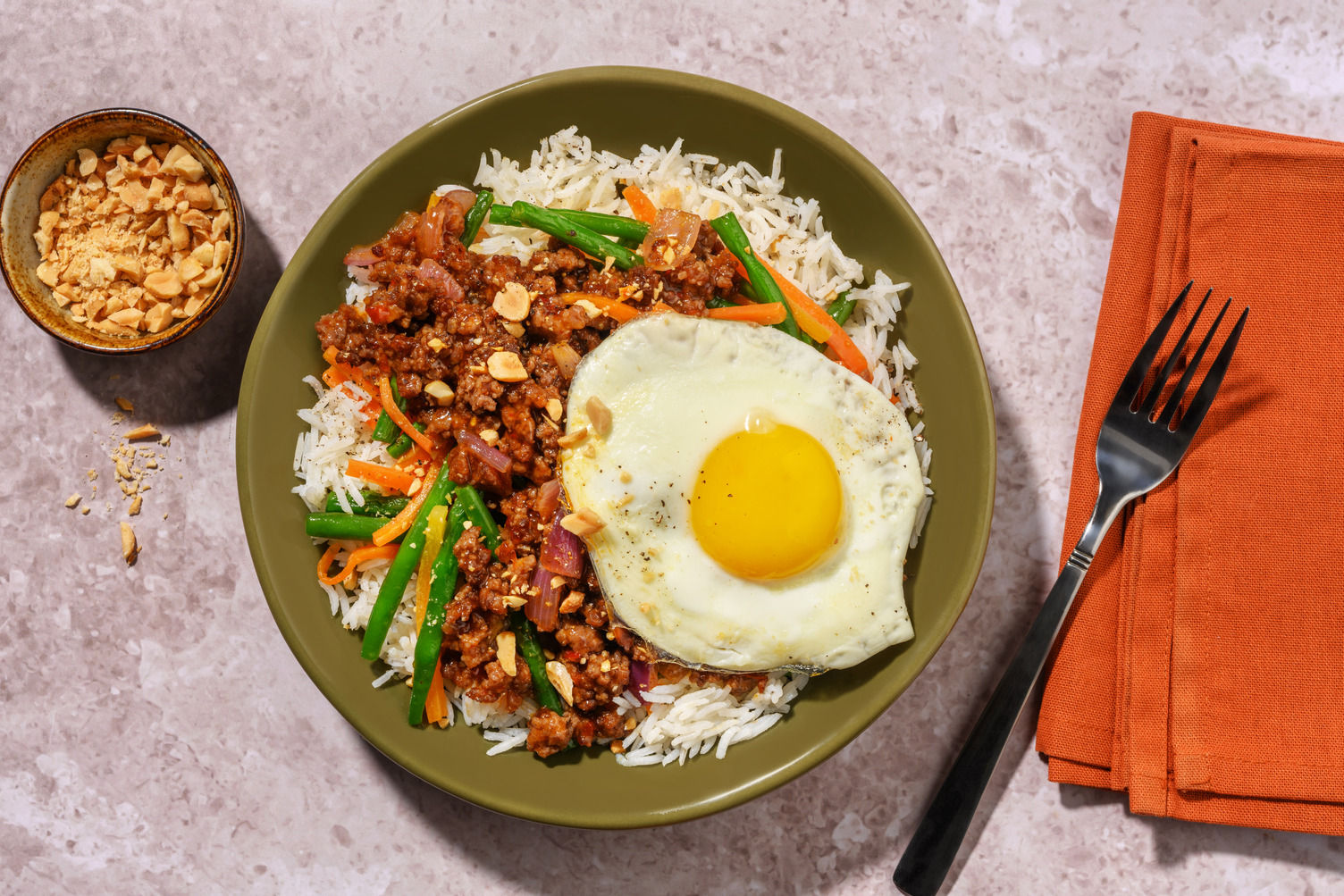 Sweet Chilli Beef & Garlic Rice Recipe | HelloFresh