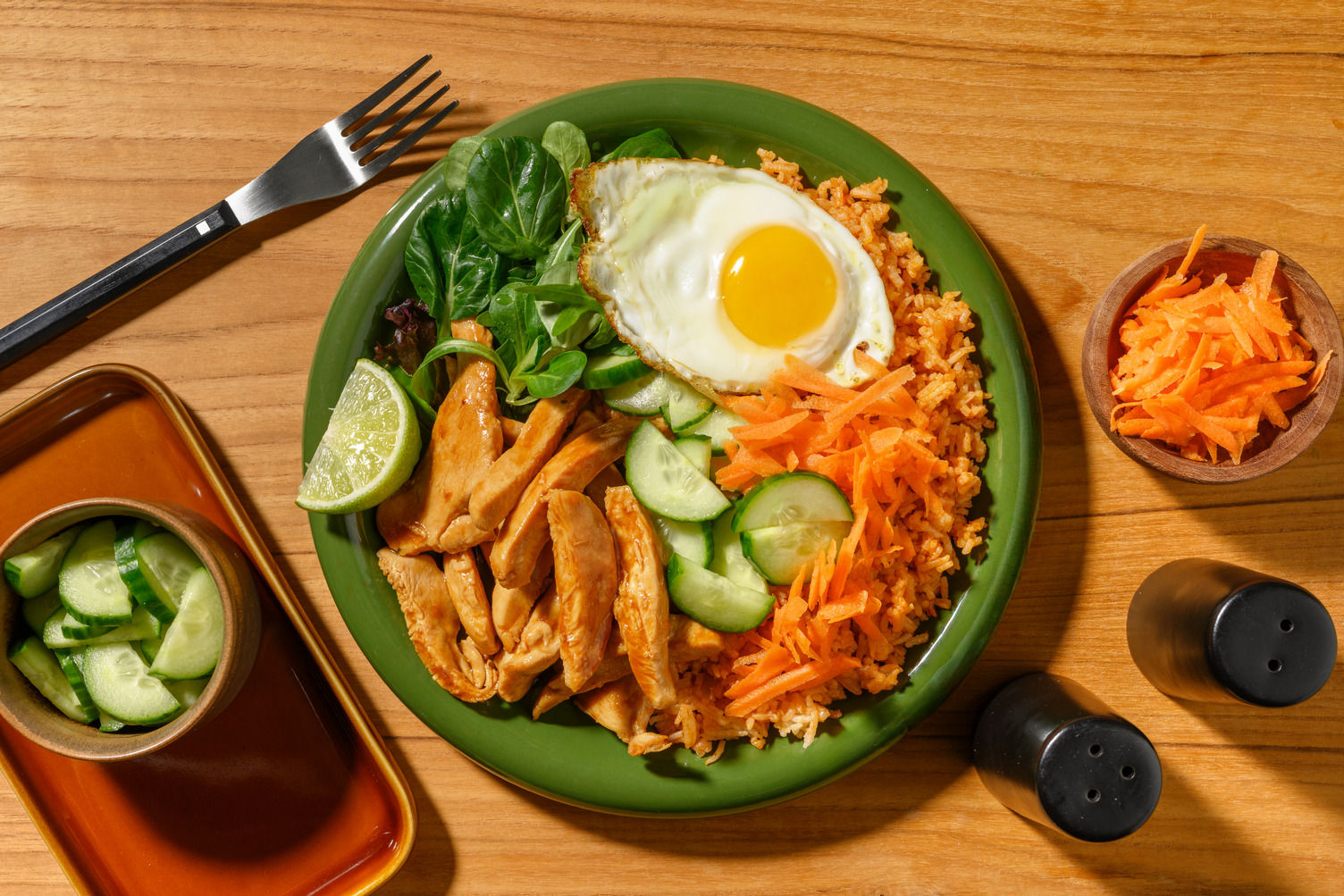 Ga loc lac : poulet à la cambodgienne Recette | HelloFresh