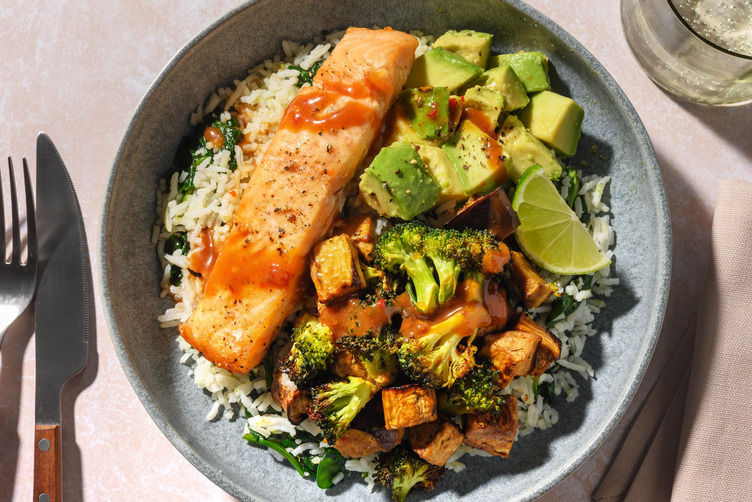 Bowl mit Miso-Aubergine & extra veganem Filet nach Lachs Art Rezept ...