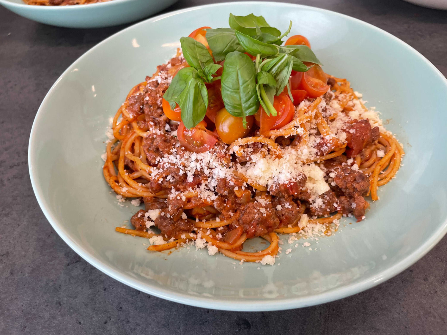 Tomato beef mince spaghetti Recept | HelloFresh