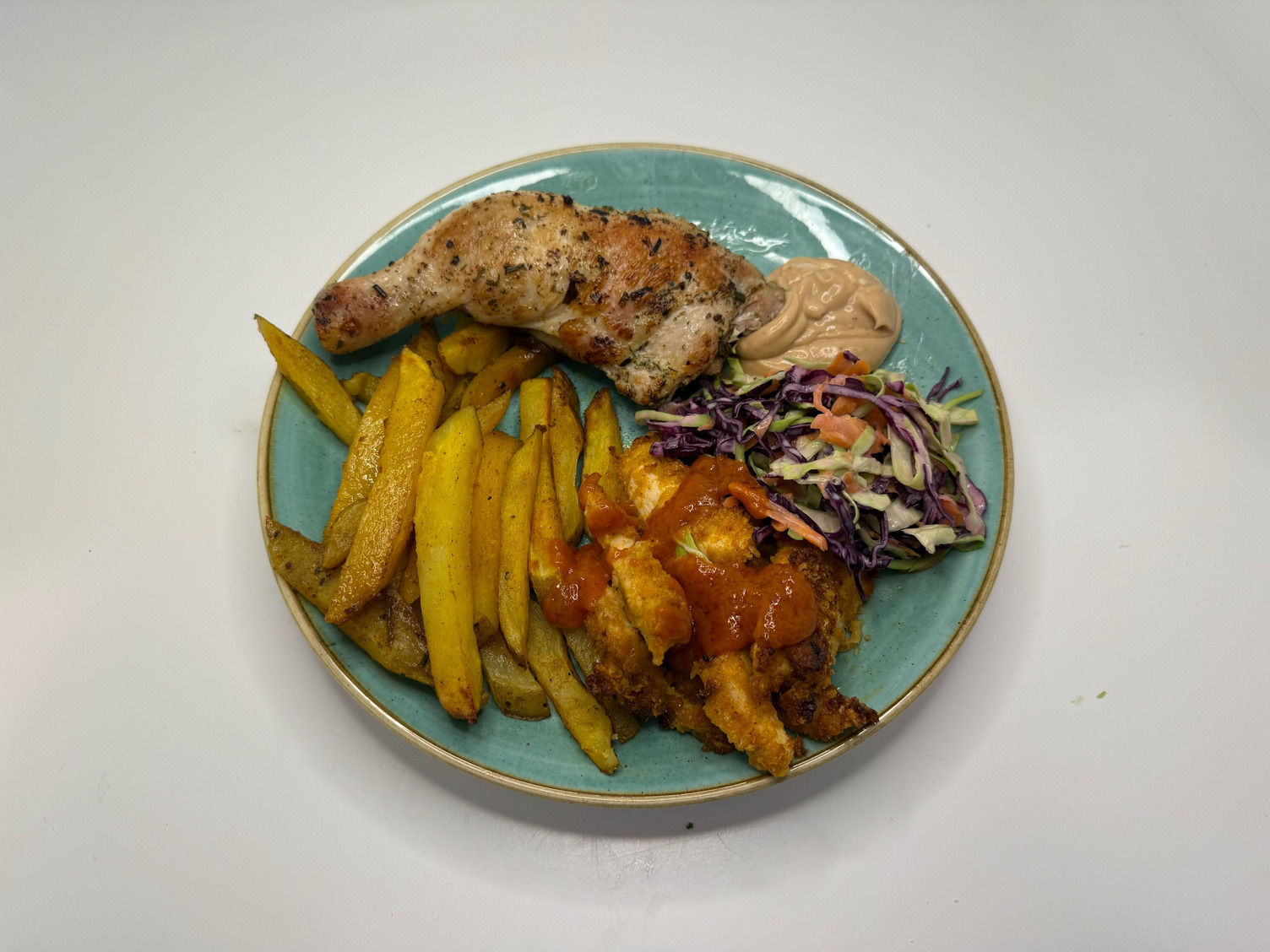 Hello Fried Chicken! Knusprige Hähnchenstreifen und Keule Rezept ...