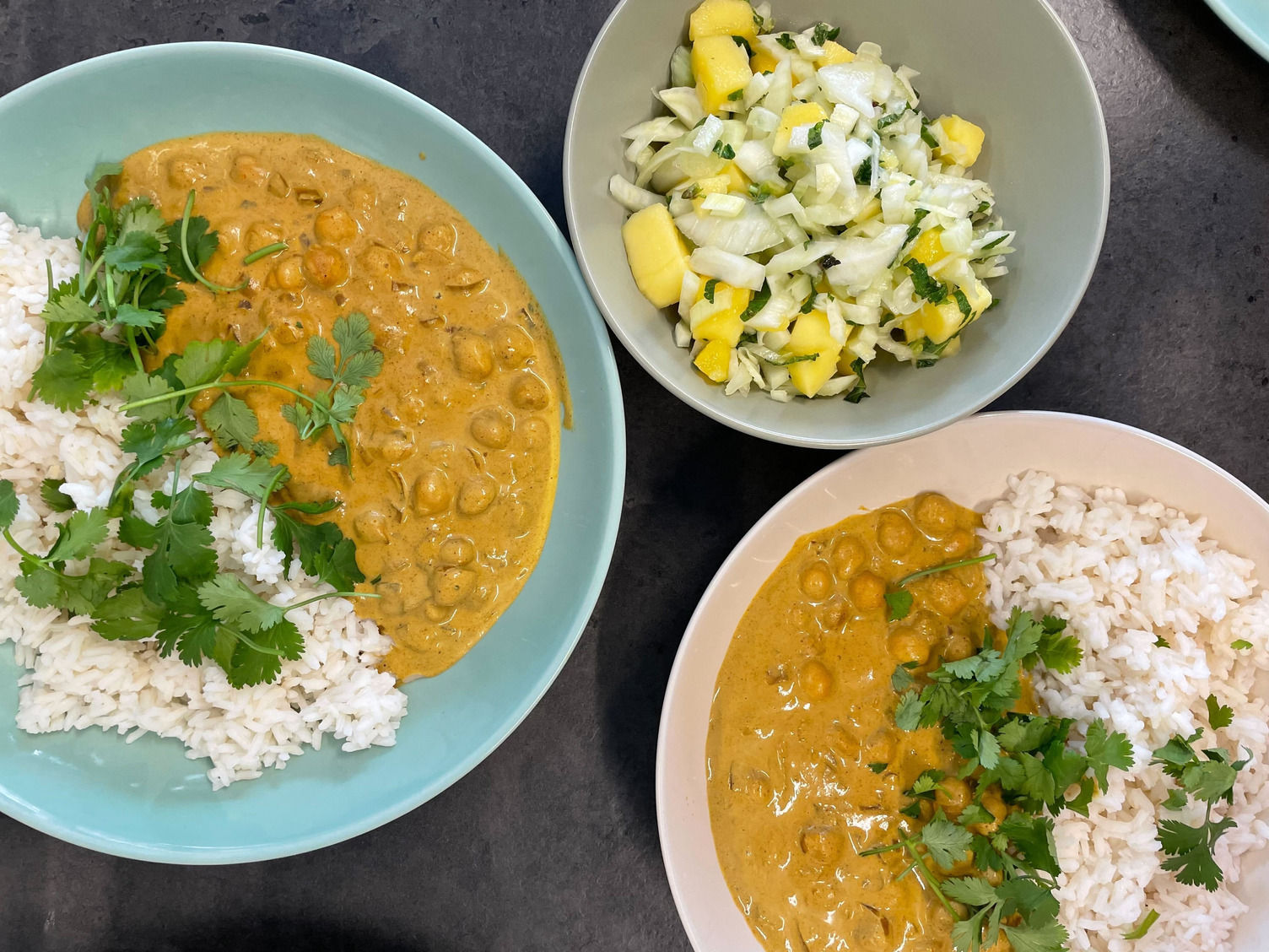 Indisk kikärtsgryta Recept | HelloFresh