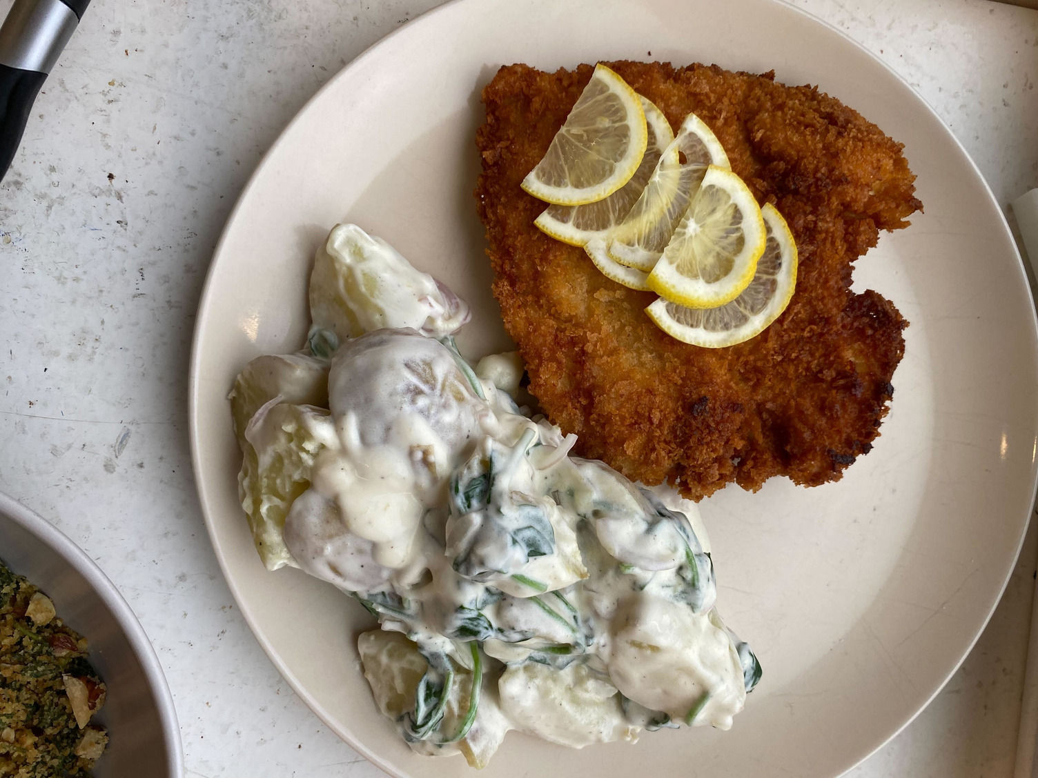 Alpine chicken schnitzel Recept | HelloFresh