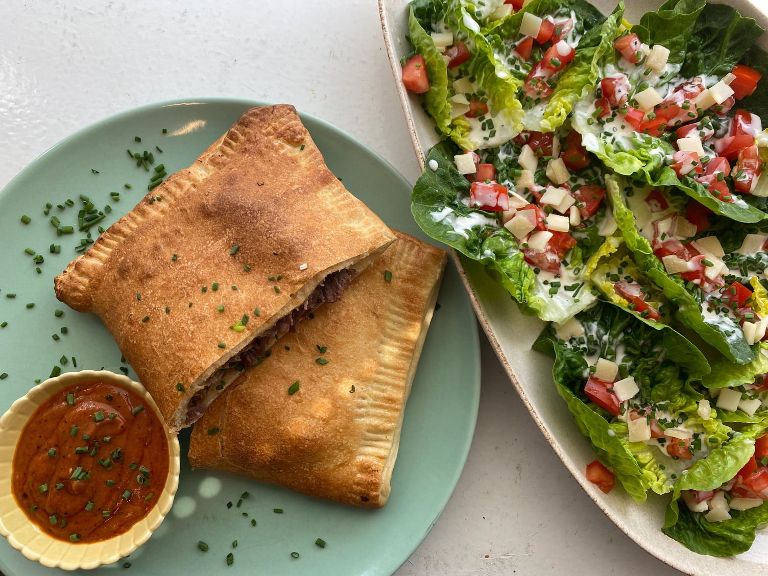 Italian pulled beef calzone Recept | HelloFresh