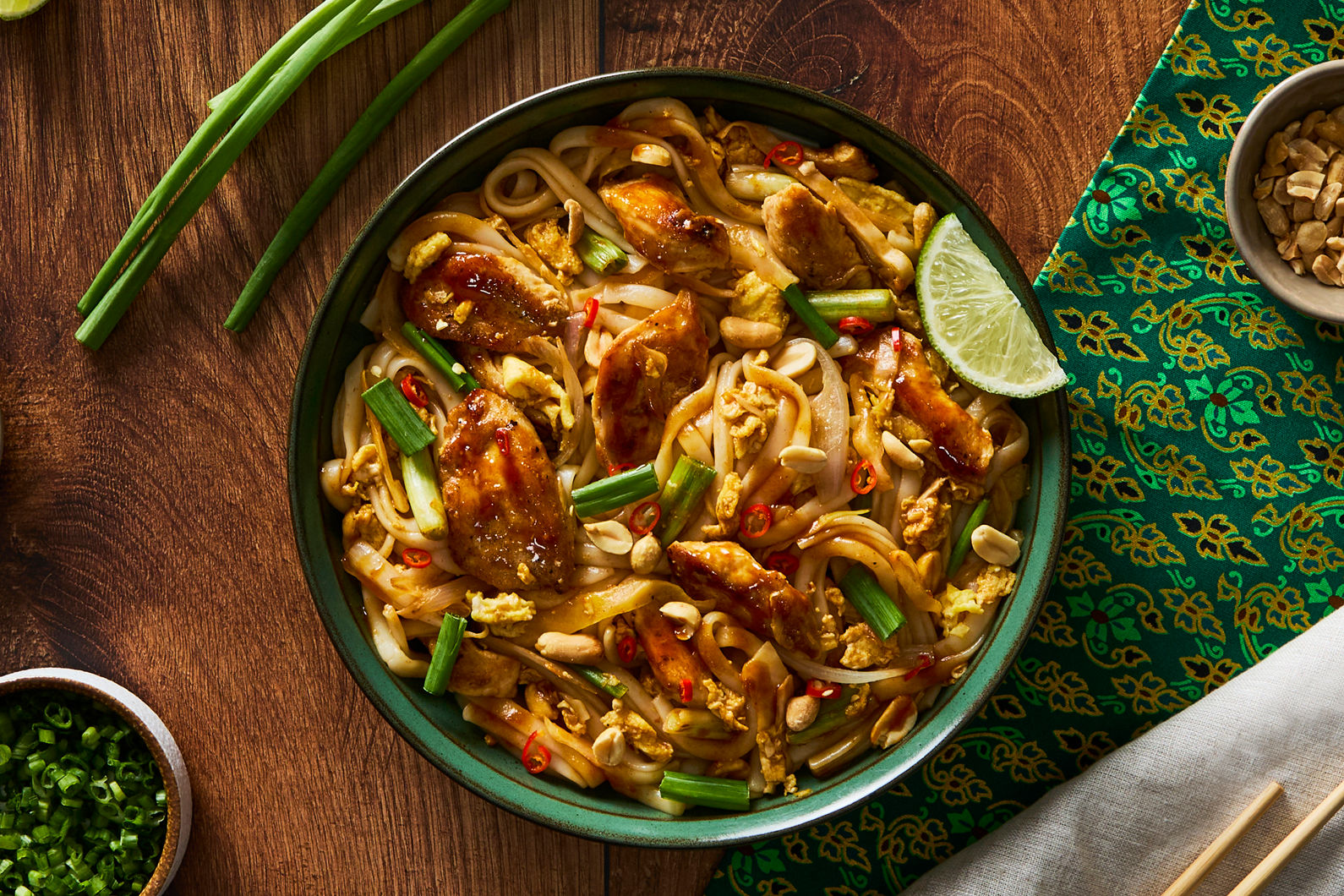 Pad Thai with Chicken Thighs Recipe | HelloFresh