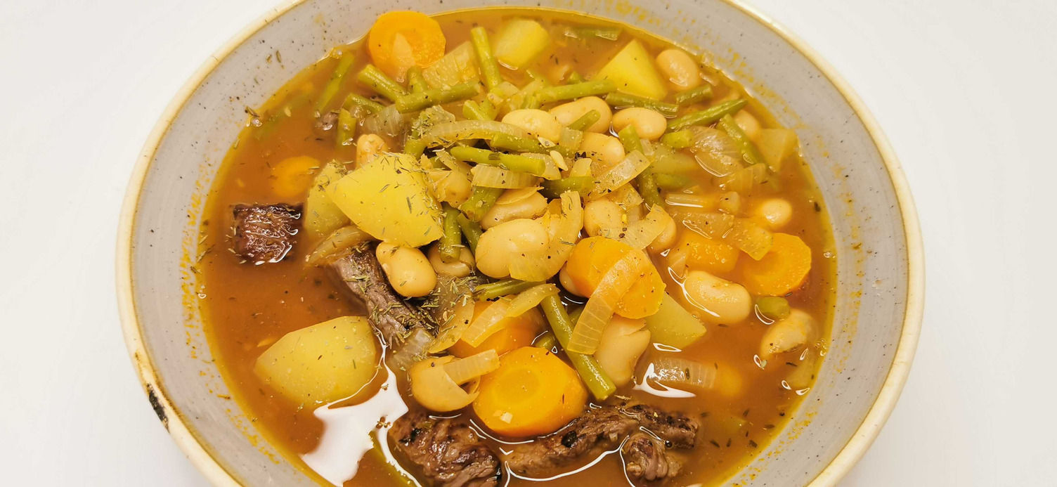 High Protein Rindfleisch-Bohnen-Eintopf Rezept | HelloFresh