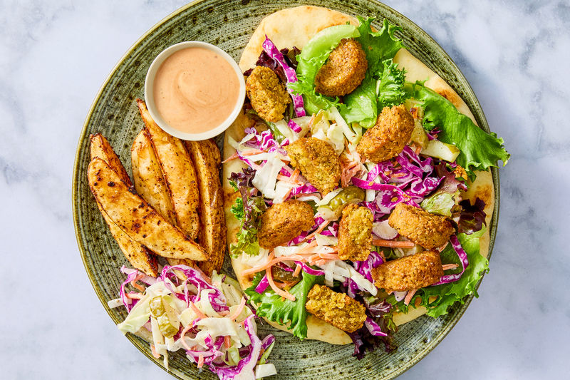 Wraps au poulet, au falafel et au miel piquant Recette | HelloFresh