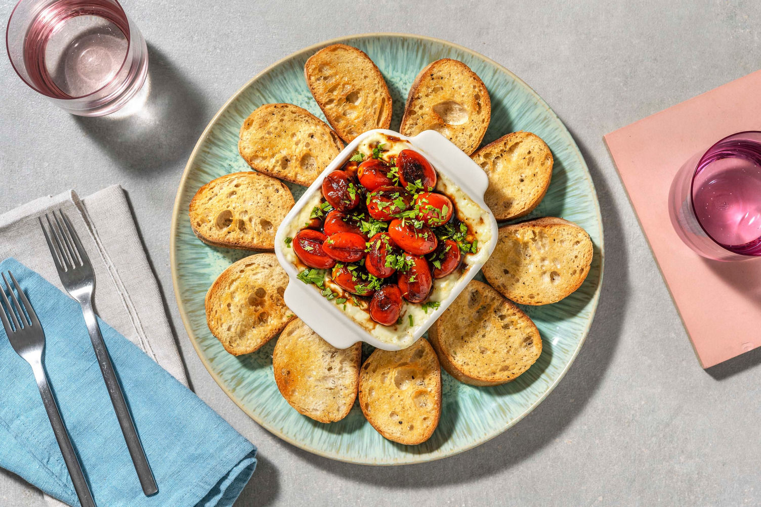 Trempette de fromage de chèvre cuite au four Recette | HelloFresh