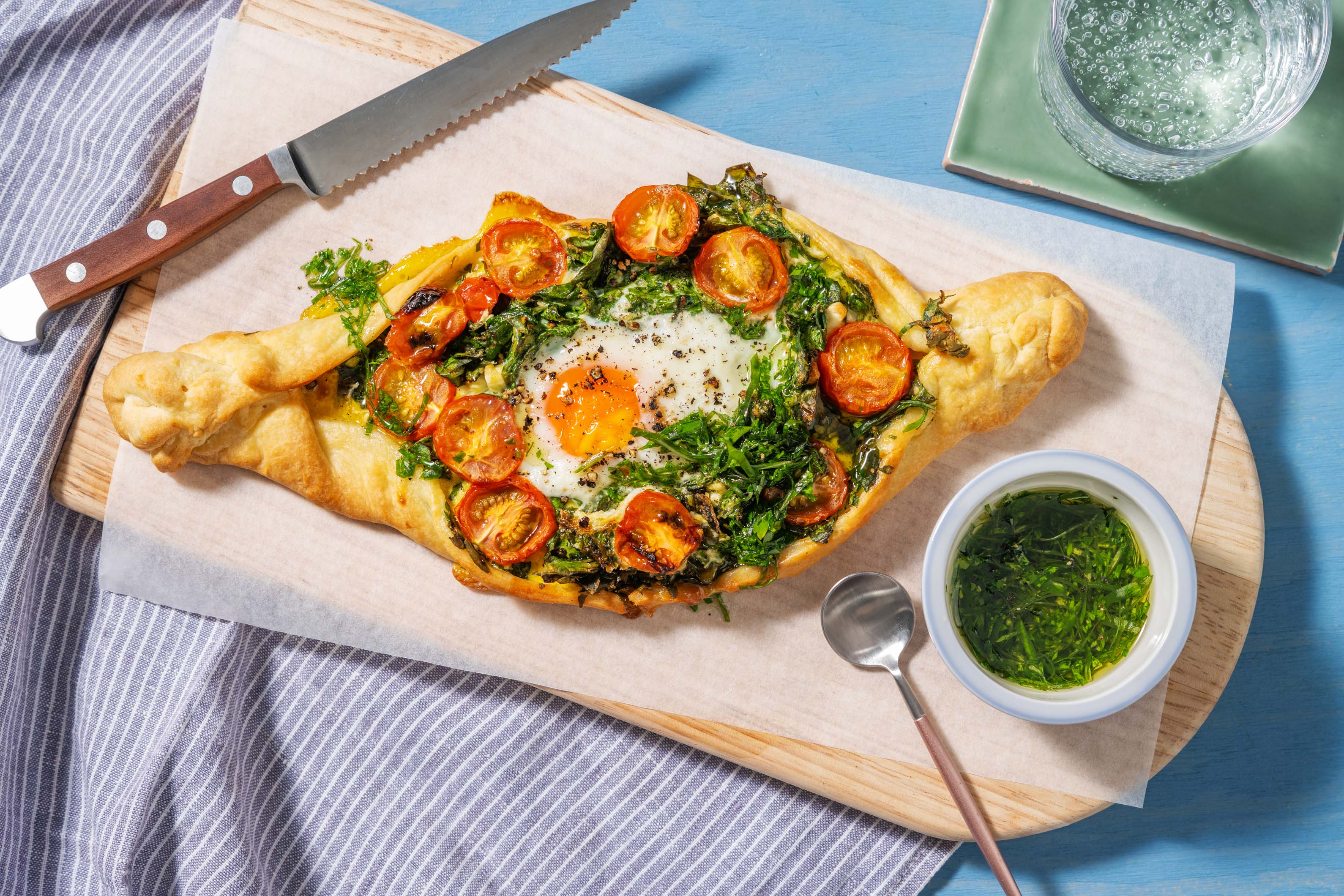 Bootjes met ei, feta en spinazie Recept | HelloFresh