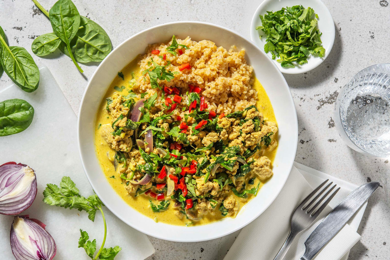 Smart Chicken and Spinach Coconut Curry Recipe | HelloFresh