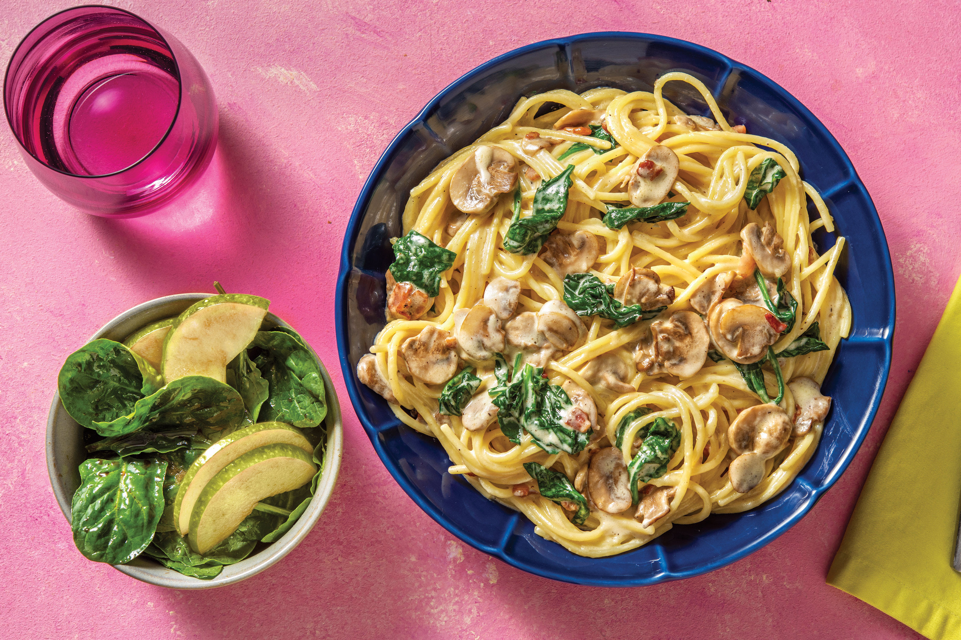 C Creamy Bacon, Mushroom & Cheese Spaghetti Recipe | HelloFresh