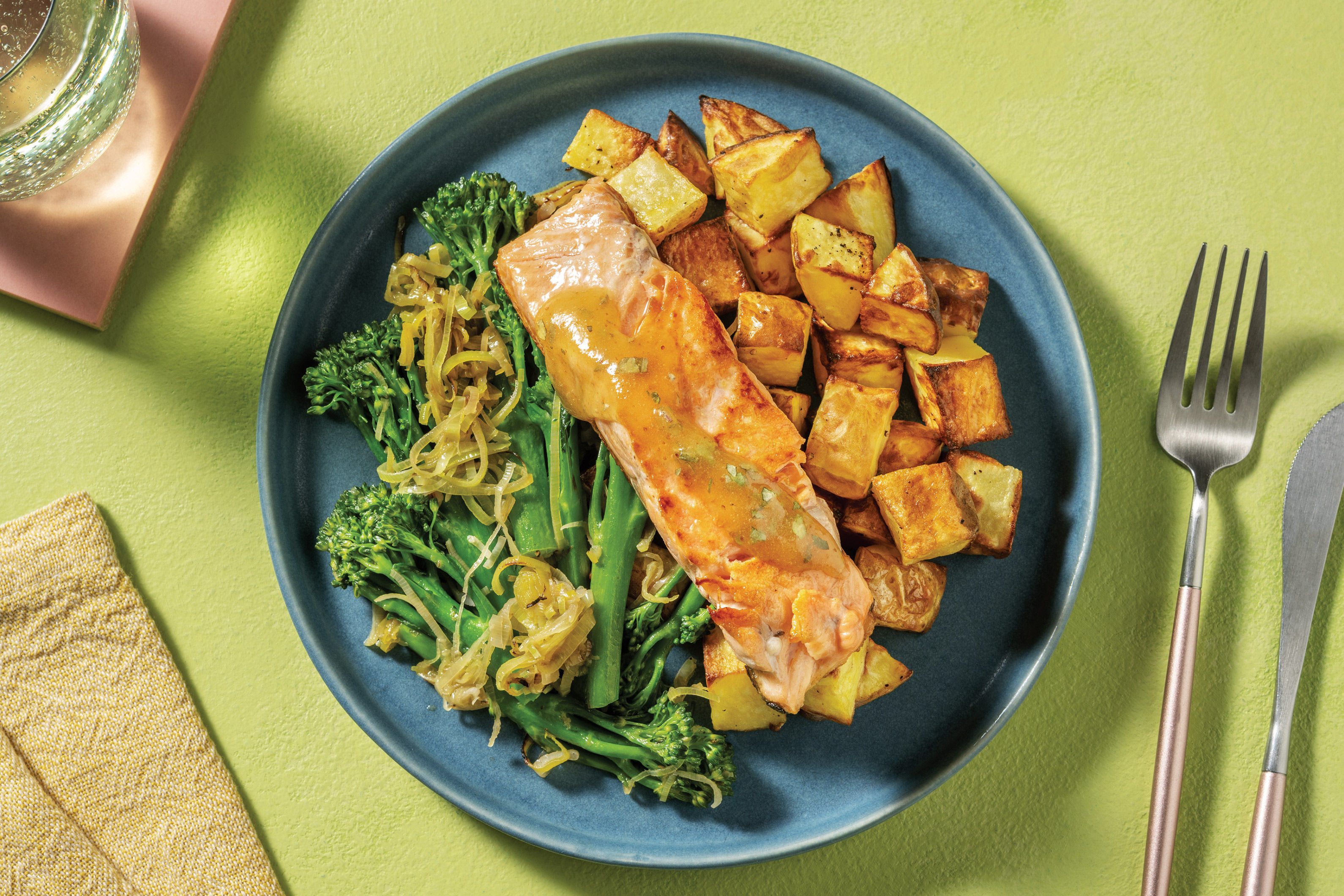 Seared Salmon & Mint Sauce Recipe | HelloFresh