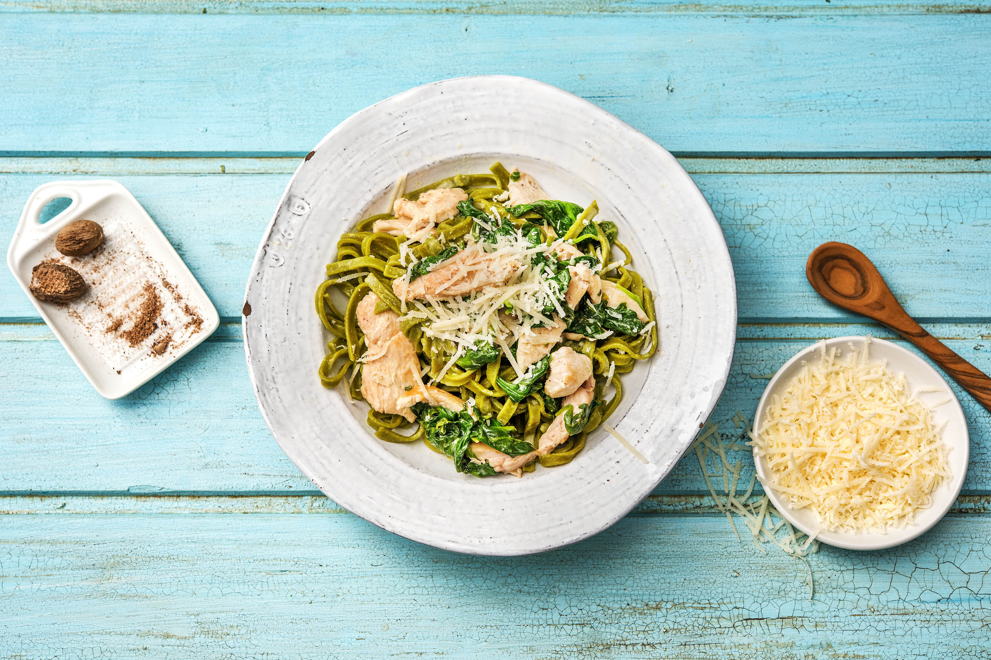 Hähnchenfilet mit Spinat-Tagliatelle Rezept | HelloFresh