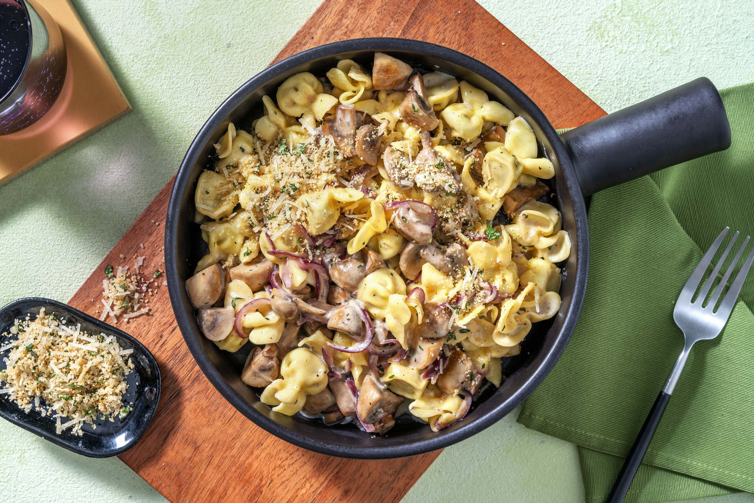 Fiorelli! Pastataschen mit Pilzfüllung Rezept | HelloFresh