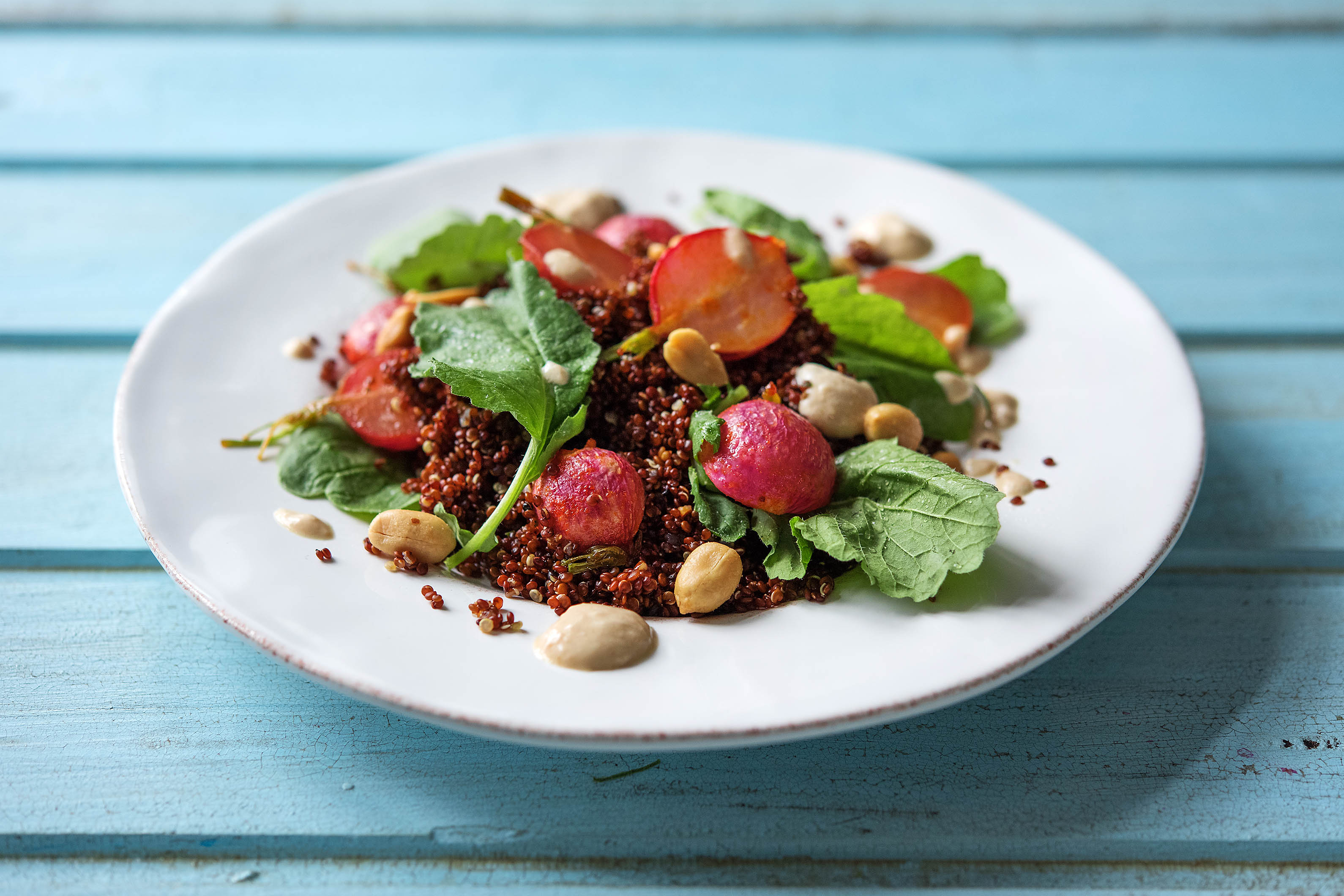 Geröstete Radiesli auf rotem Quinoa Rezept | HelloFresh