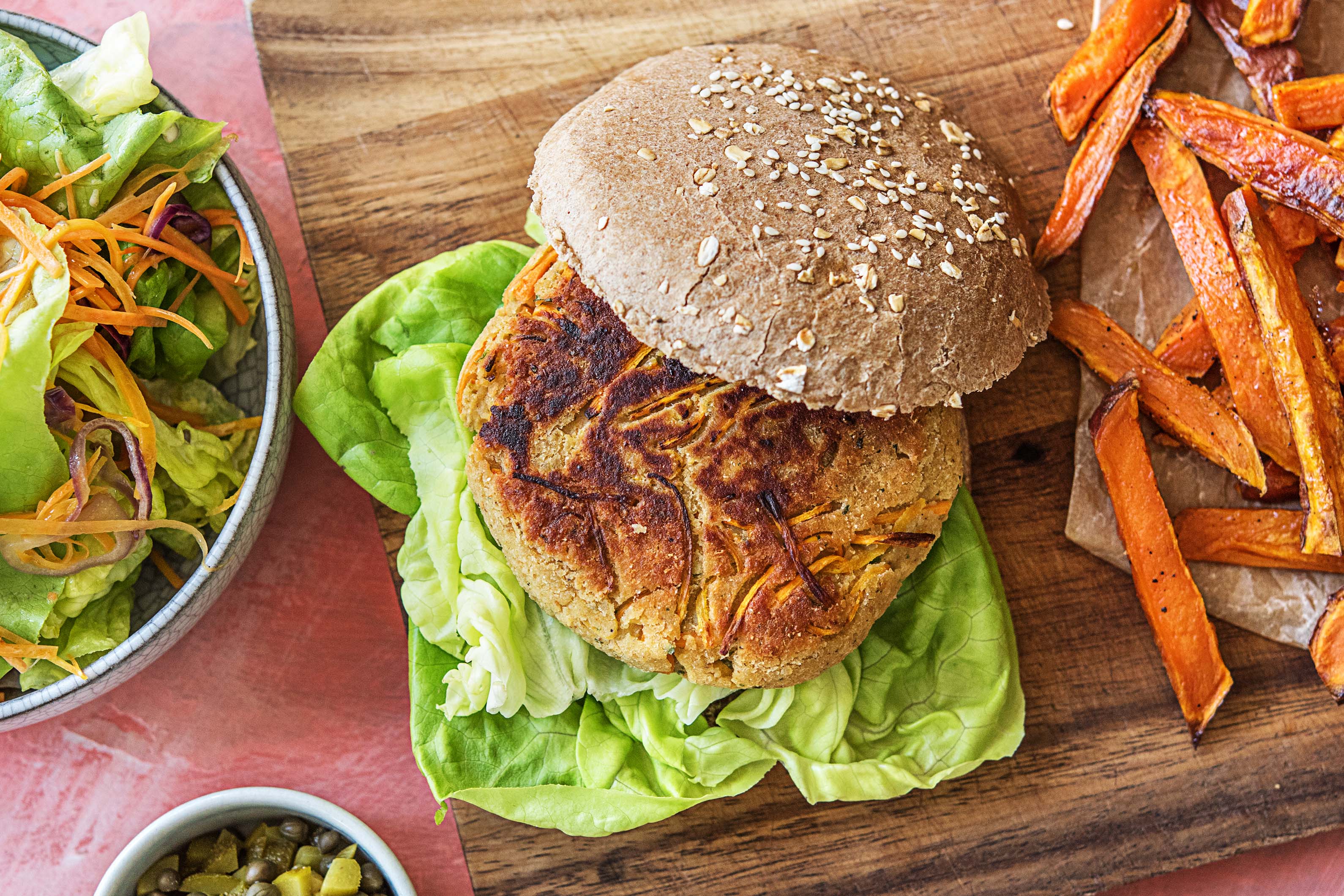 Groenteburger met wortel en ravigotesaus Recept | HelloFresh