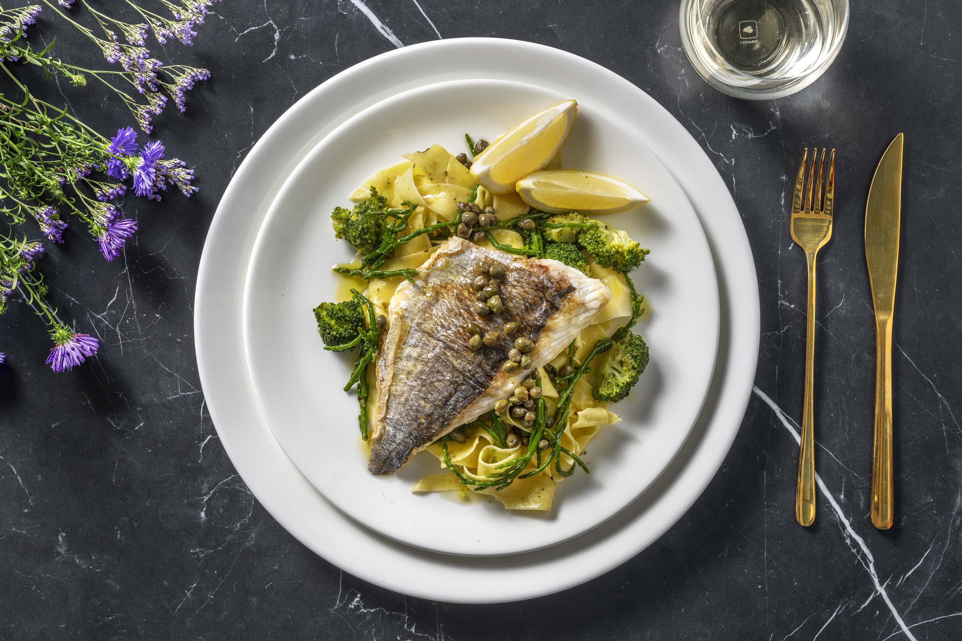 Grote doradefilet met zeekraal en verse pappardelle Recept | HelloFresh