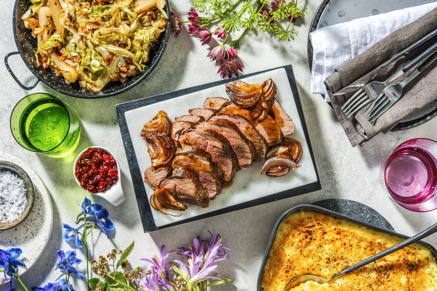 Hirschbraten mit gratiniertem Kartoffelpüree Rezept | HelloFresh