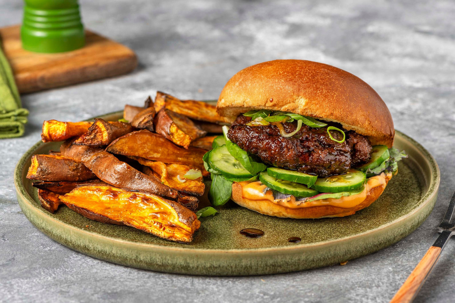 Hoisin-Glazed Beef Burger Recipe | HelloFresh